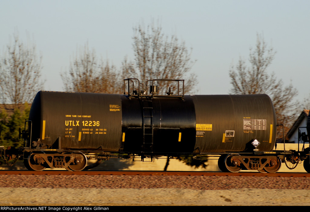 UTLX 12236 Eastbound