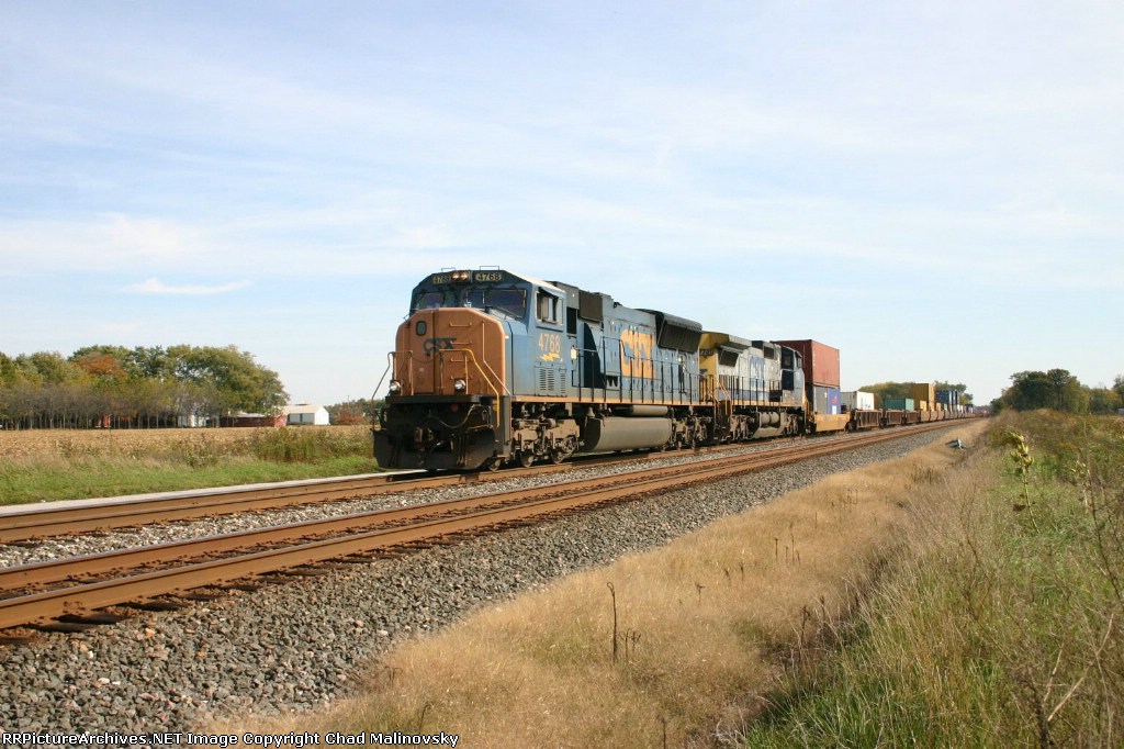 CSX 4768 west
