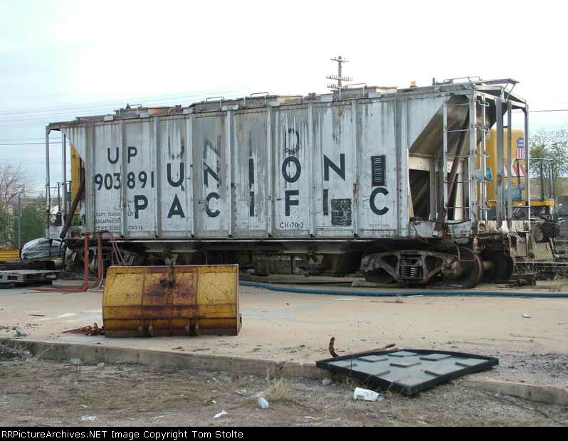 UP 903891