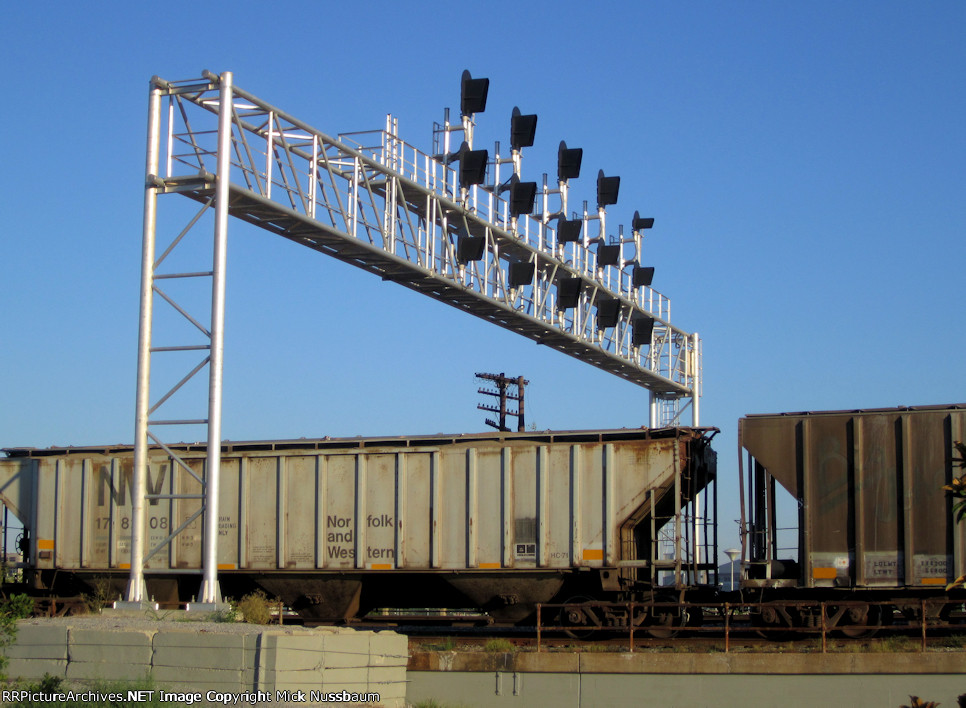 CSX & NS mainline signals from the running path at Railroad Park