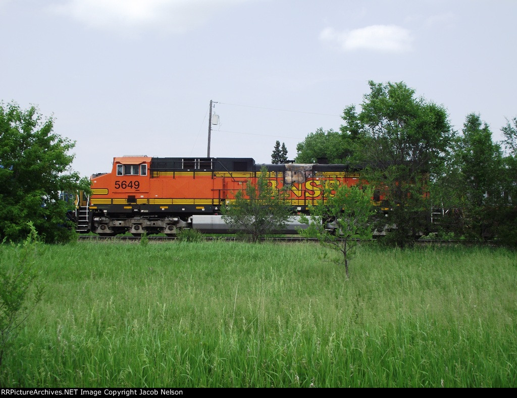 BNSF 5649