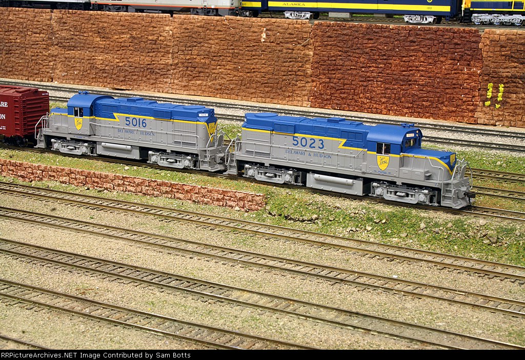 Untitled [www.rrpicturearchives.net]