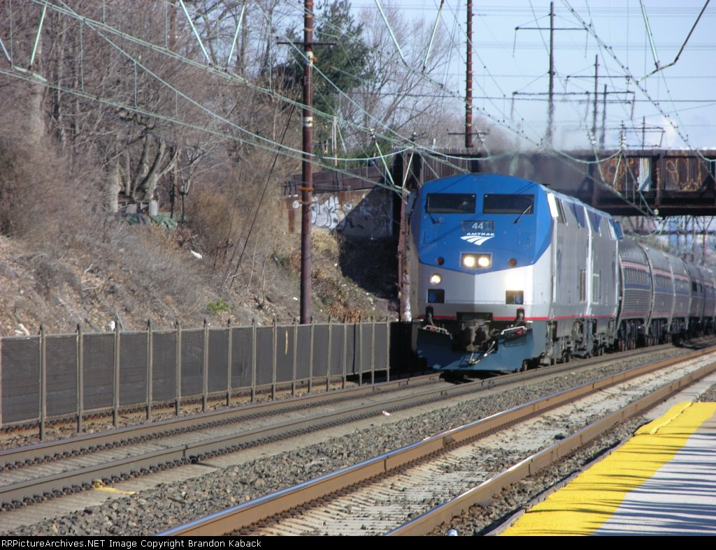 Obama Train Approaches