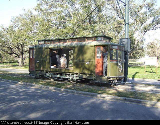 CAR 29 on N Carrollton near City Park