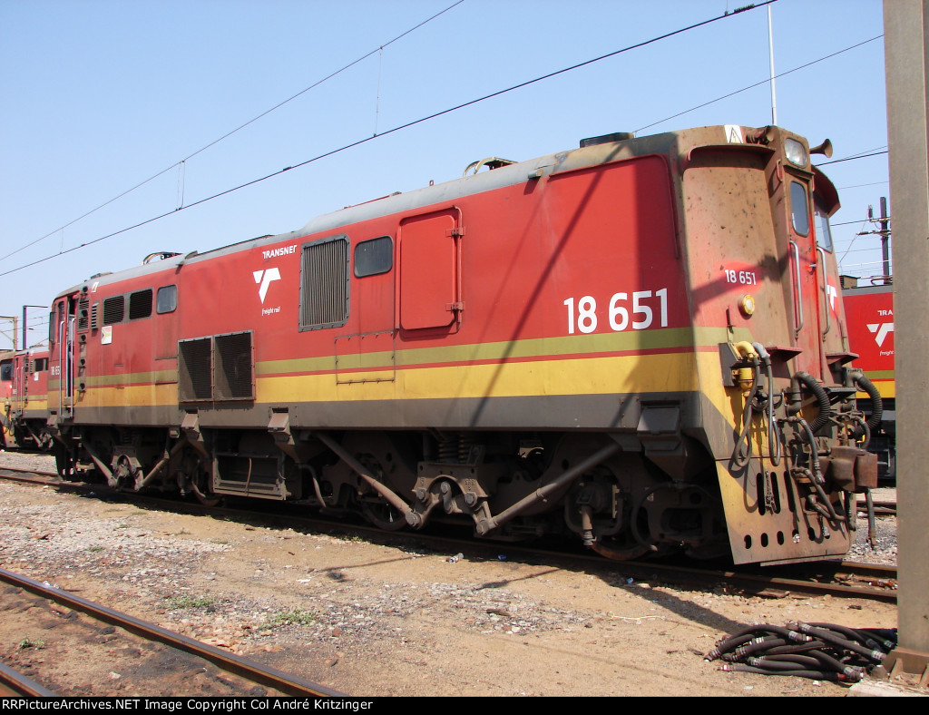 TFR Class 18E 18-651 (Series 2)