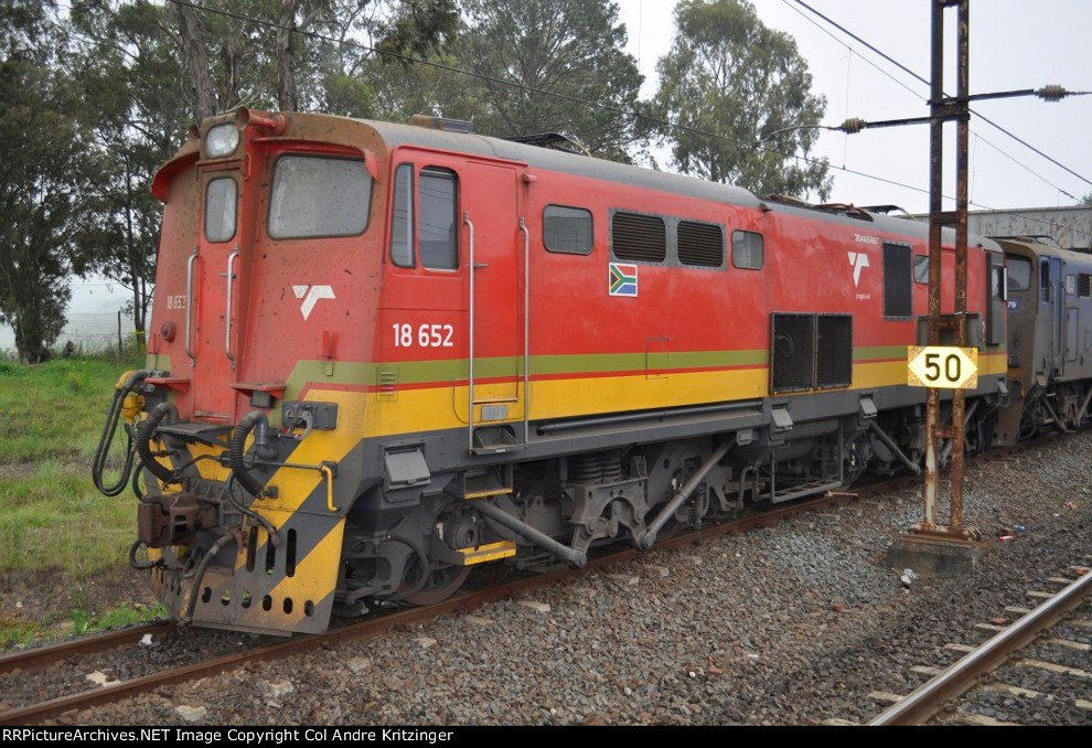 TFR Class 18E 18-652 (Series 2)