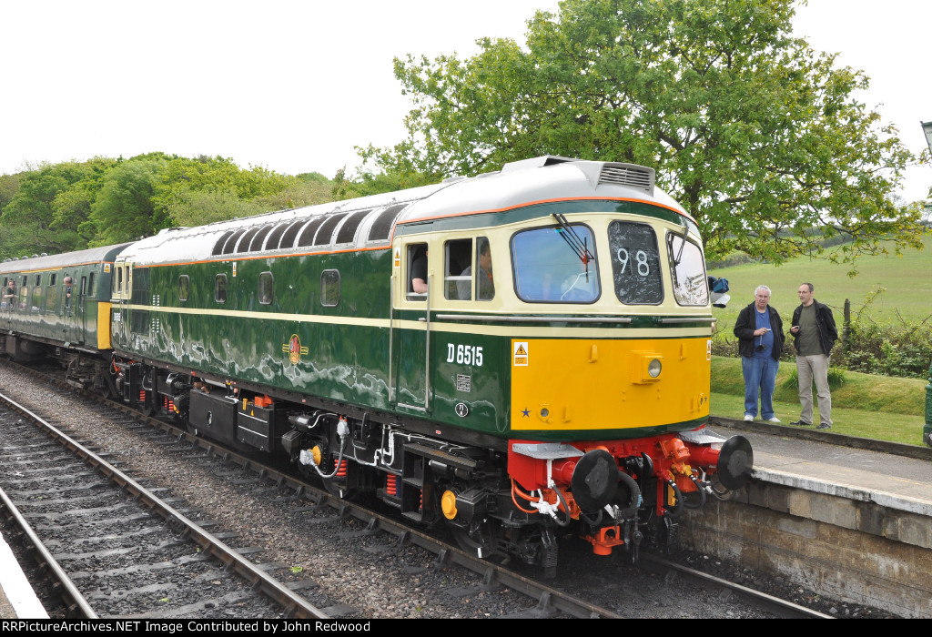 D6515 (33012) at Harmans Cross