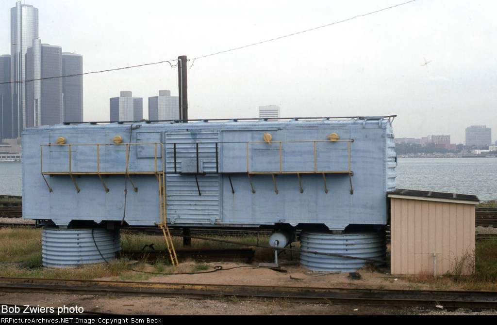 CN "Custom" Sandhouse
