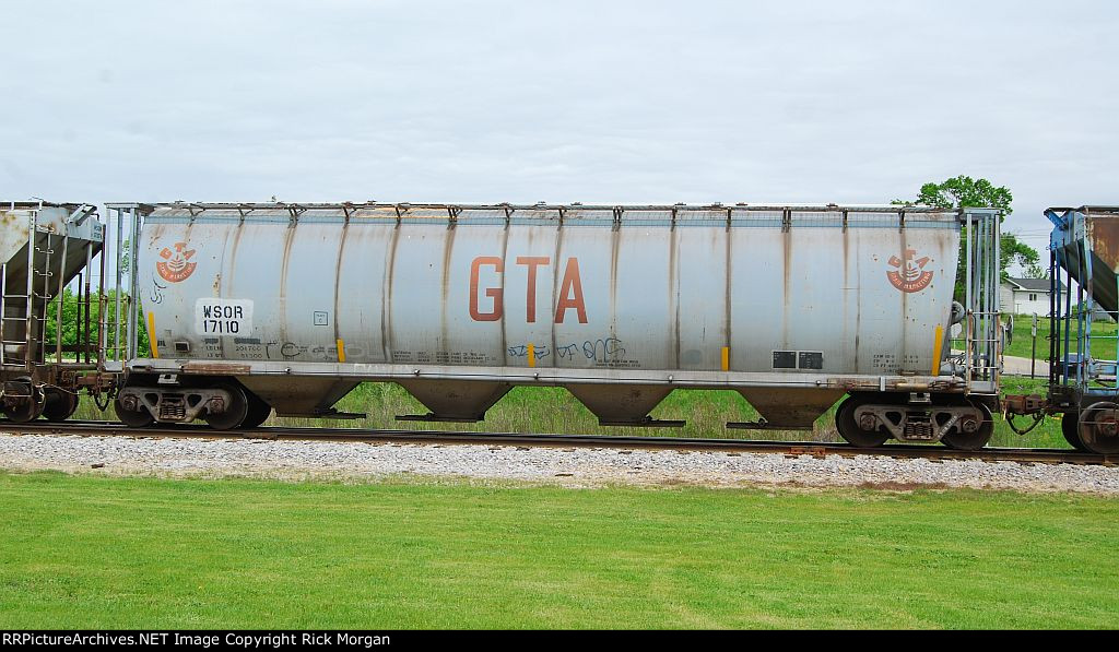 WSOR Covered Hopper 17110