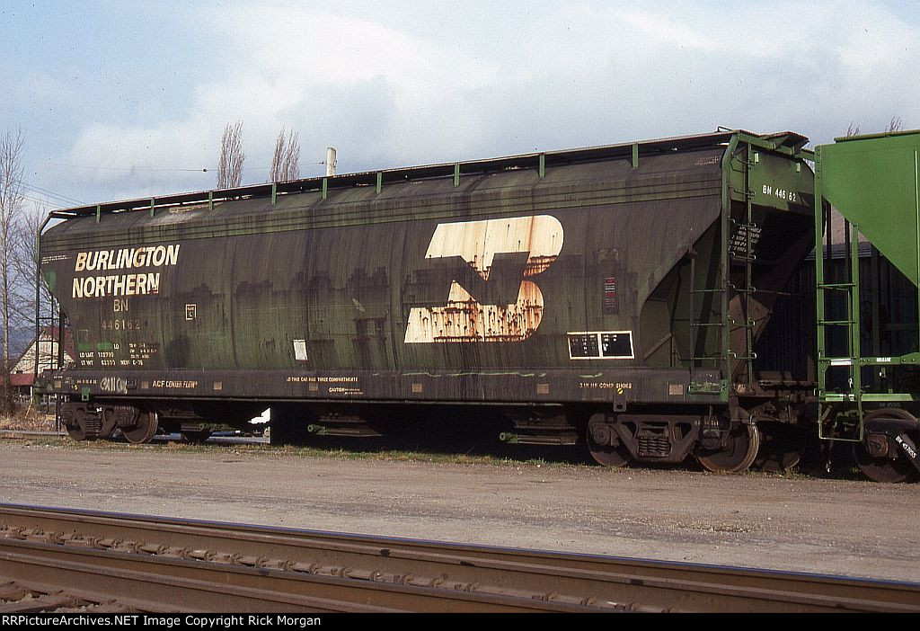 BN ACF Covered Hopper 446162