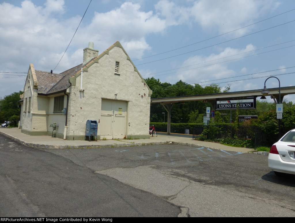 NJ Transit Lyons Station