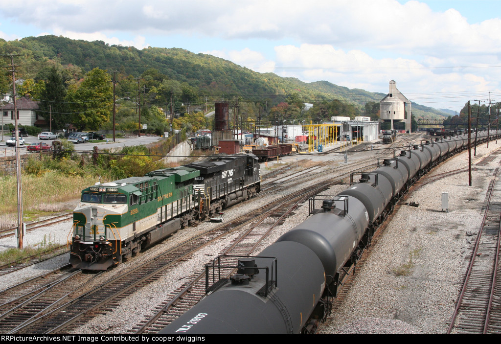 Southern off pushing 66N in the foreground