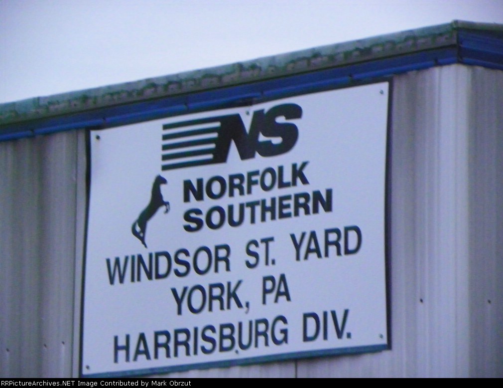 Norfolk Southern Windsor St. Yard Sign
