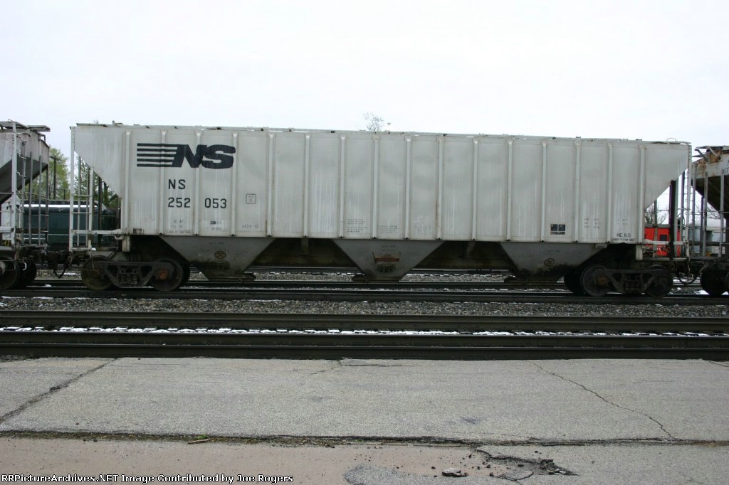 NS 252053