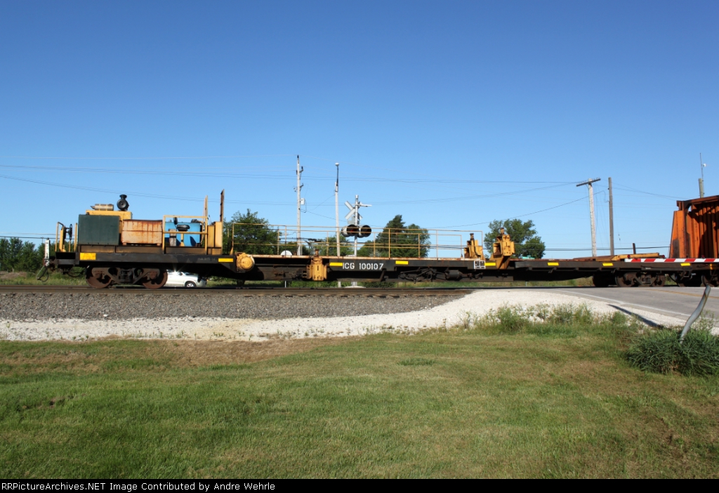 ICG 100107 brings up the rear of the rail train