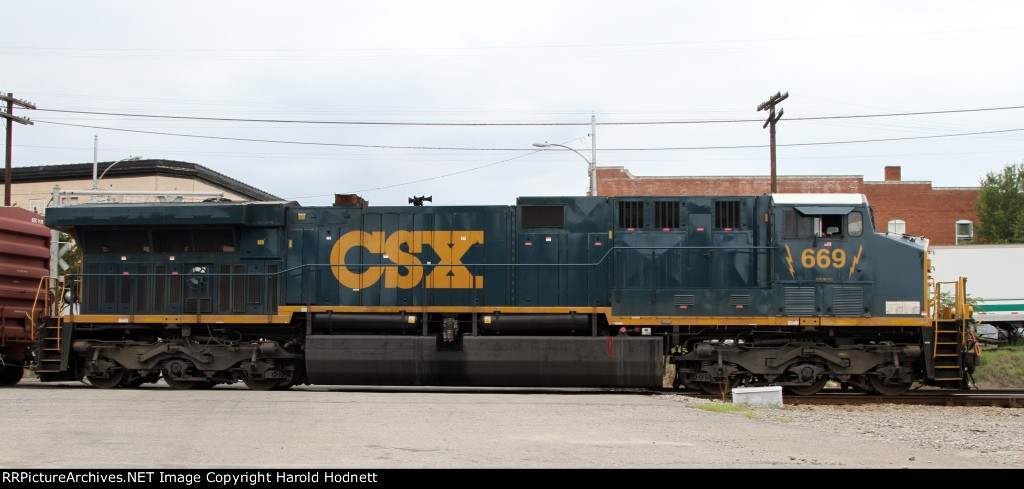 CSX 669