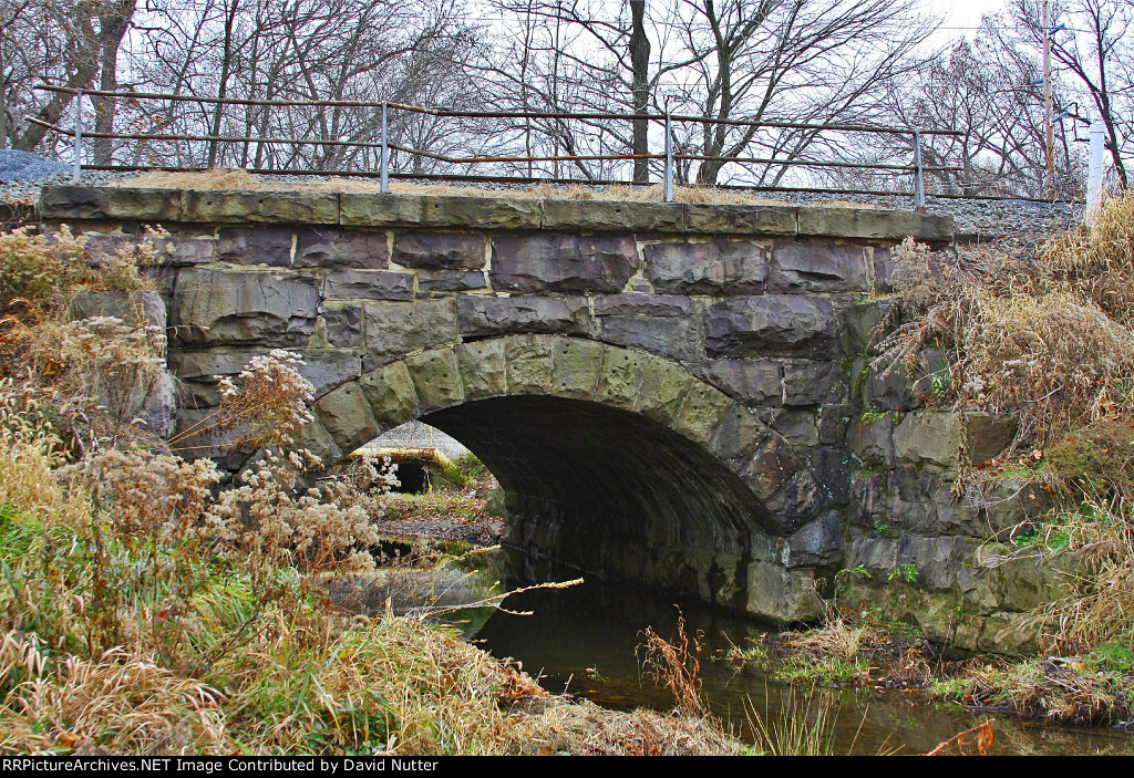The stone culvert bridge