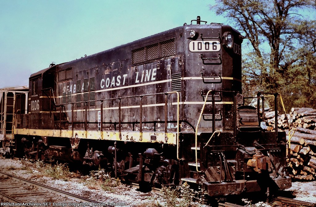 Seaboard Coast Line GP9 #1006, serving as power for the Lineville Switcher,