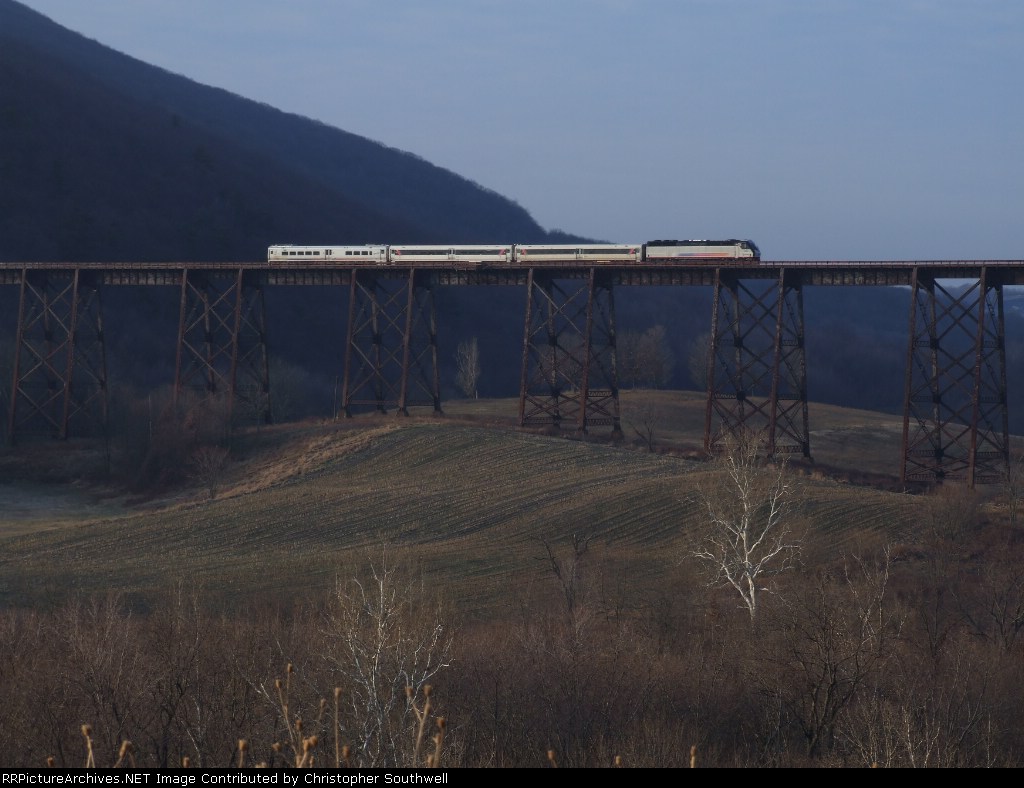 eastbound on Moodna viaduct