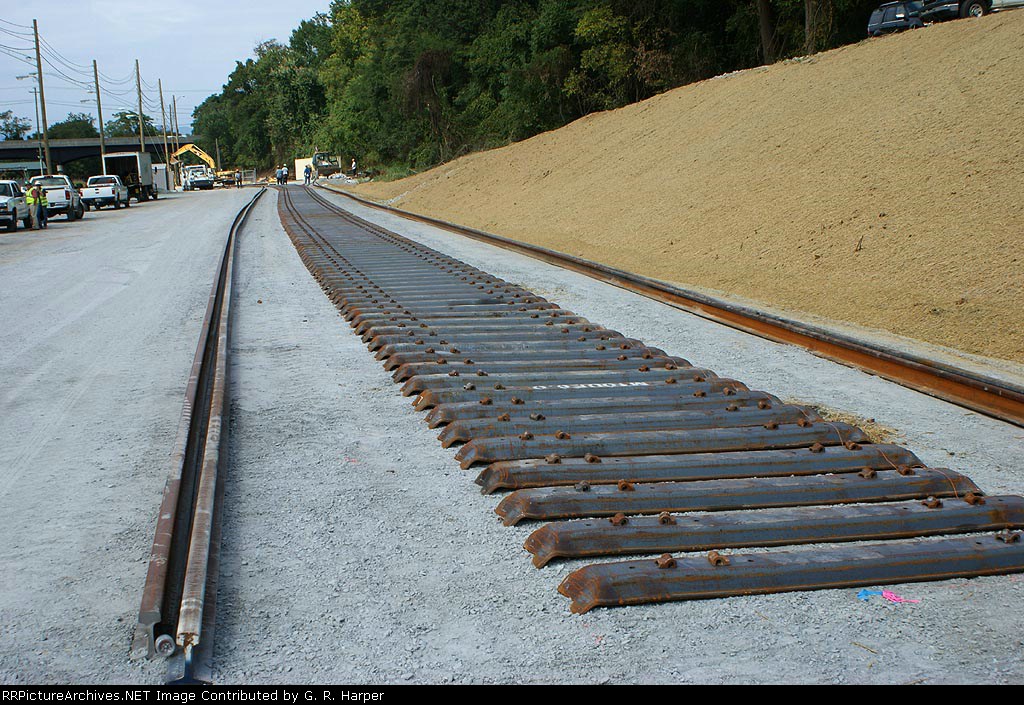 141 - One of the two:NS storage tracks begins to take shape