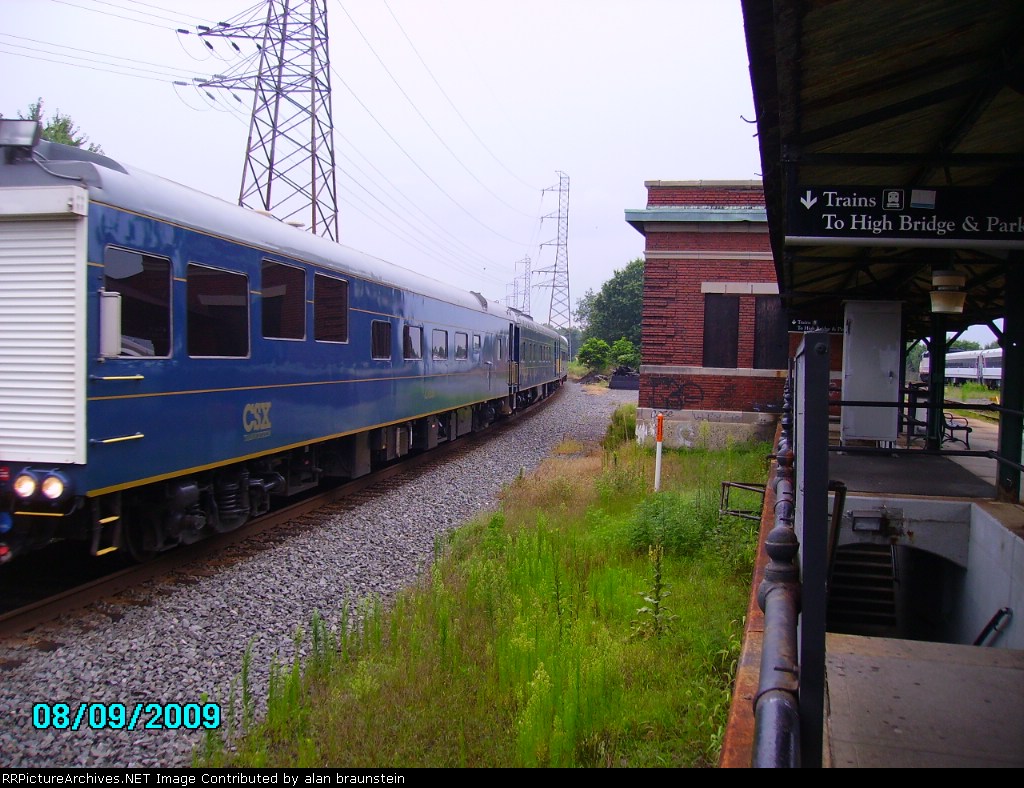 office train west at bound brook