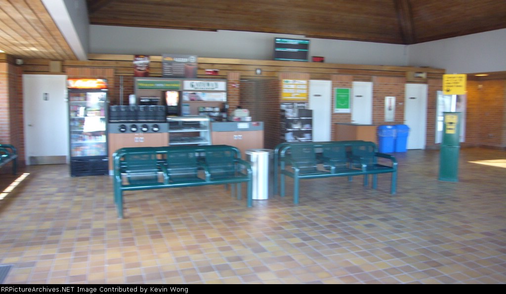 Cooksville GO Station interior