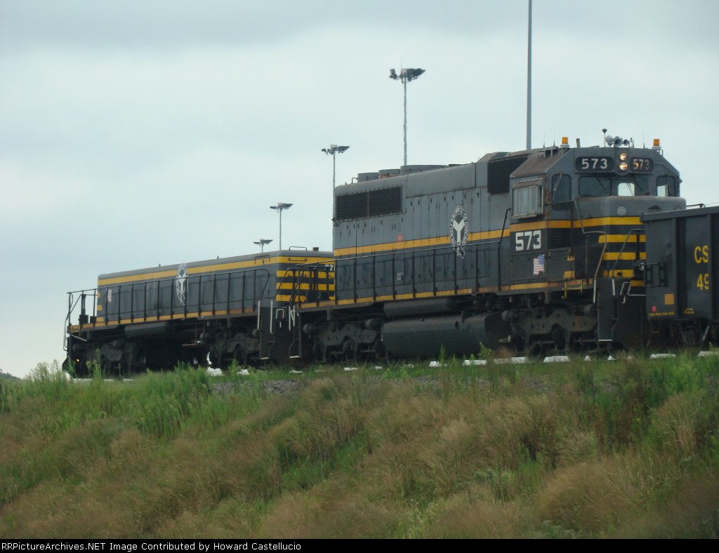 BRC 573 shoving up the west hump