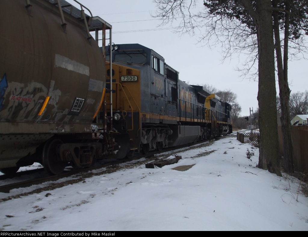 CSX 7300 9012
