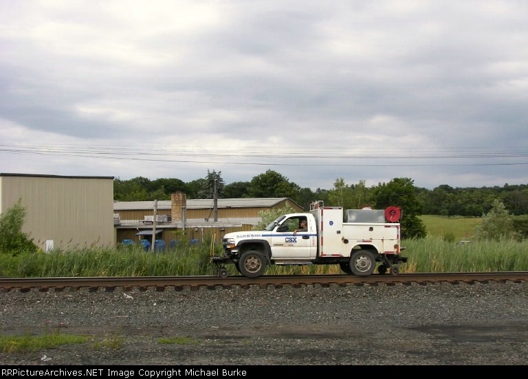 CSX M.O.W. at Cobblestone Road