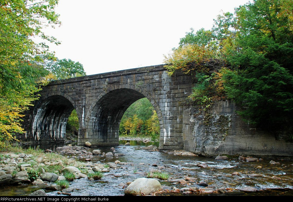 The Double Arch Keystone Bridge