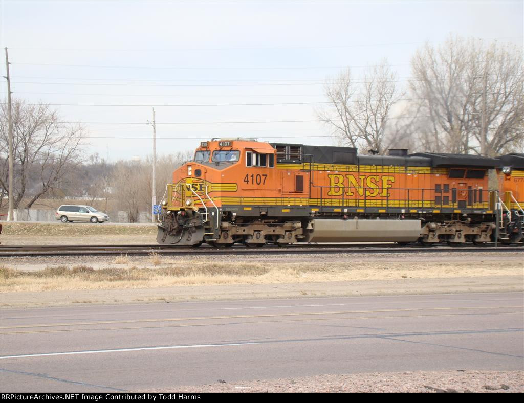 BNSF 4107