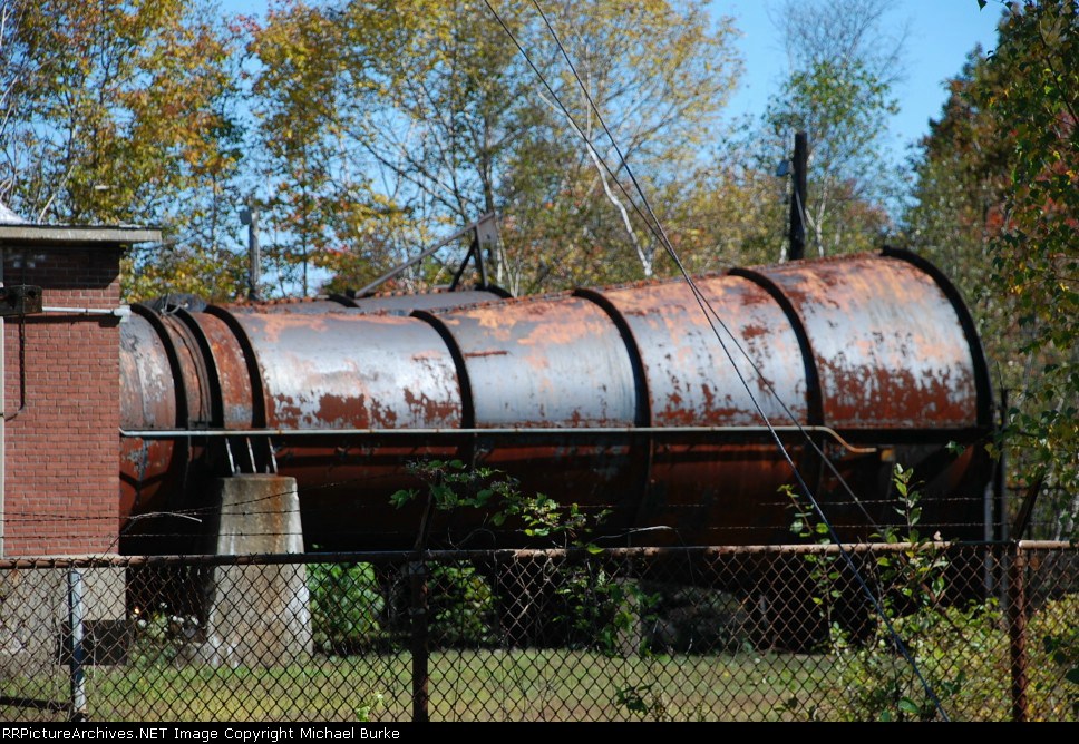 The big exhaust pipe!