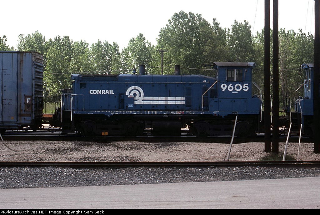 CR 9605 on Chevy Train
