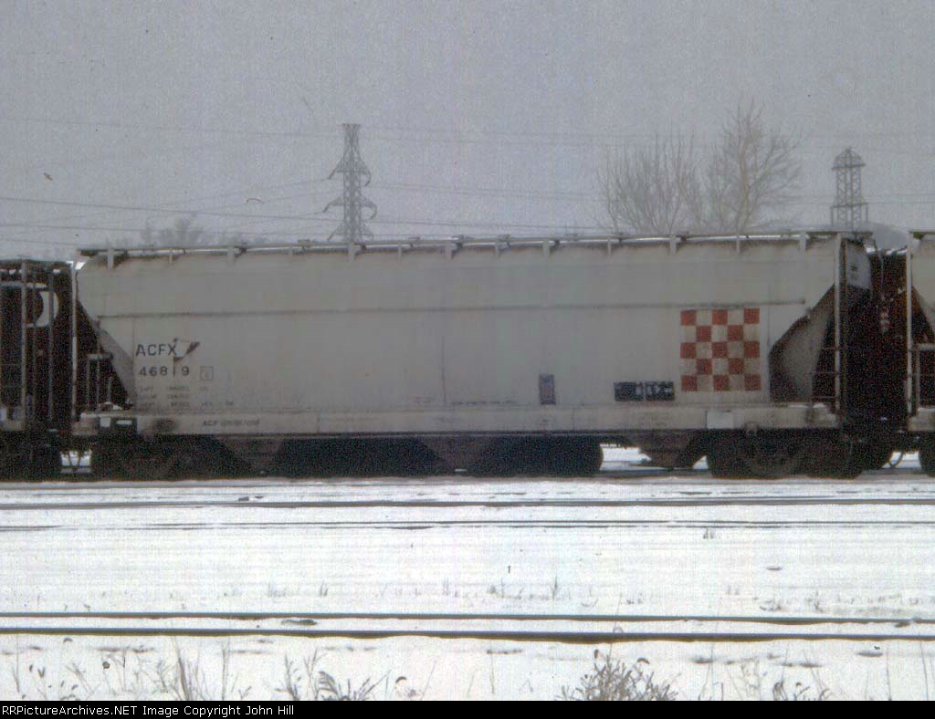 1131-06 ACFX 46819 at BN Lyndale Yard