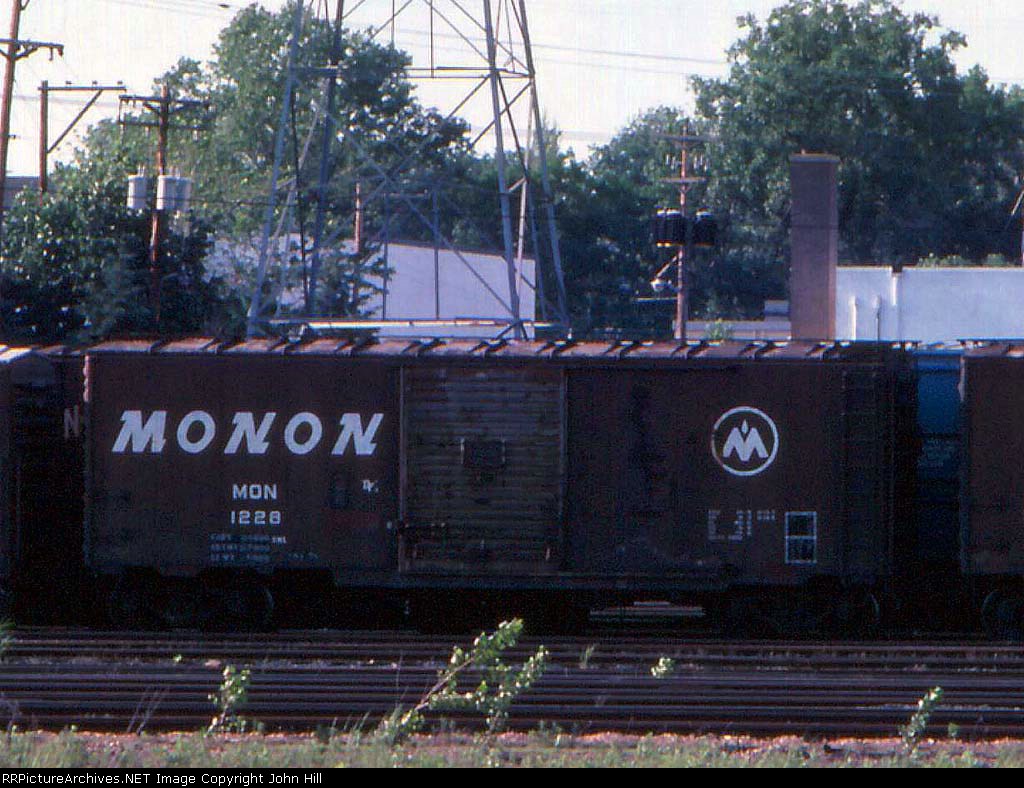 1168-28 Monon MON 1228 at Minnesota Transfer MTFR Raymond Ave Yard