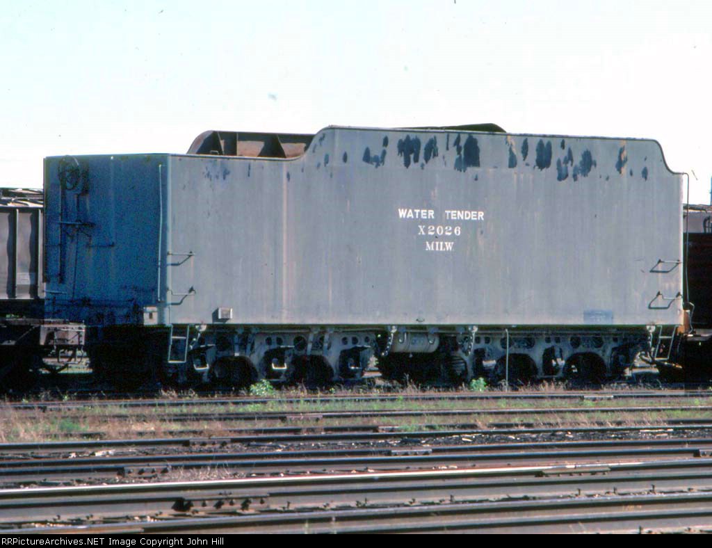 1174-01a Water Tender MILW X2026 at Bass Lake Yard