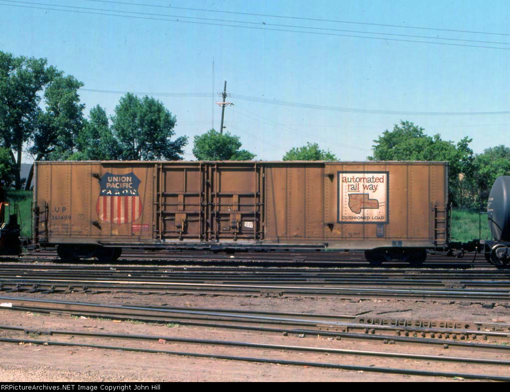 1178-14 UP 361409 at Minnesota Transfer MTFR Raymond Ave Yard
