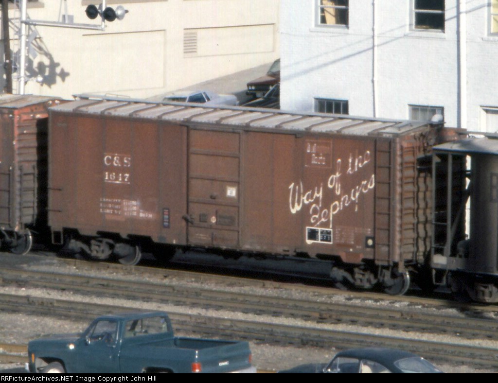 1209-17 C&S 1617 seen from Edgewater Inn