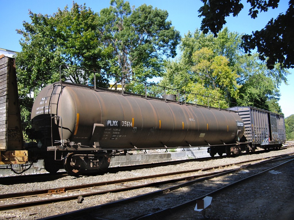 PLMX 35614 Tank Car