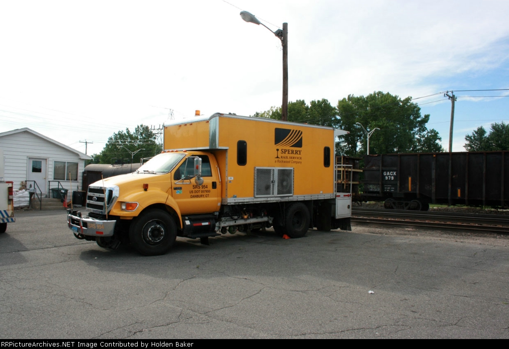 SRS 954 Ford High-Rail Vehicle