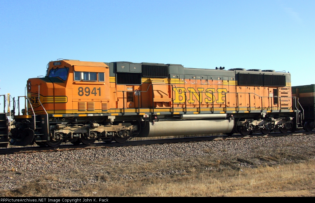 BNSF 8941
