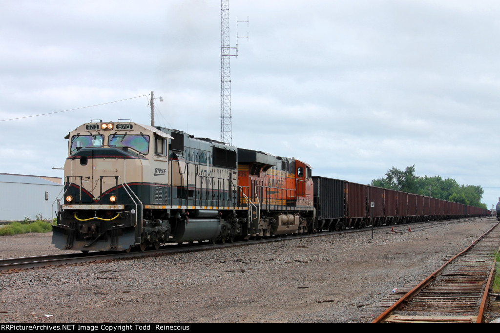 BNSF 9713