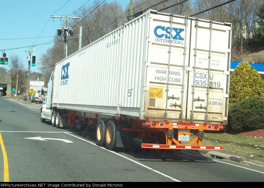 CSX intermodal container