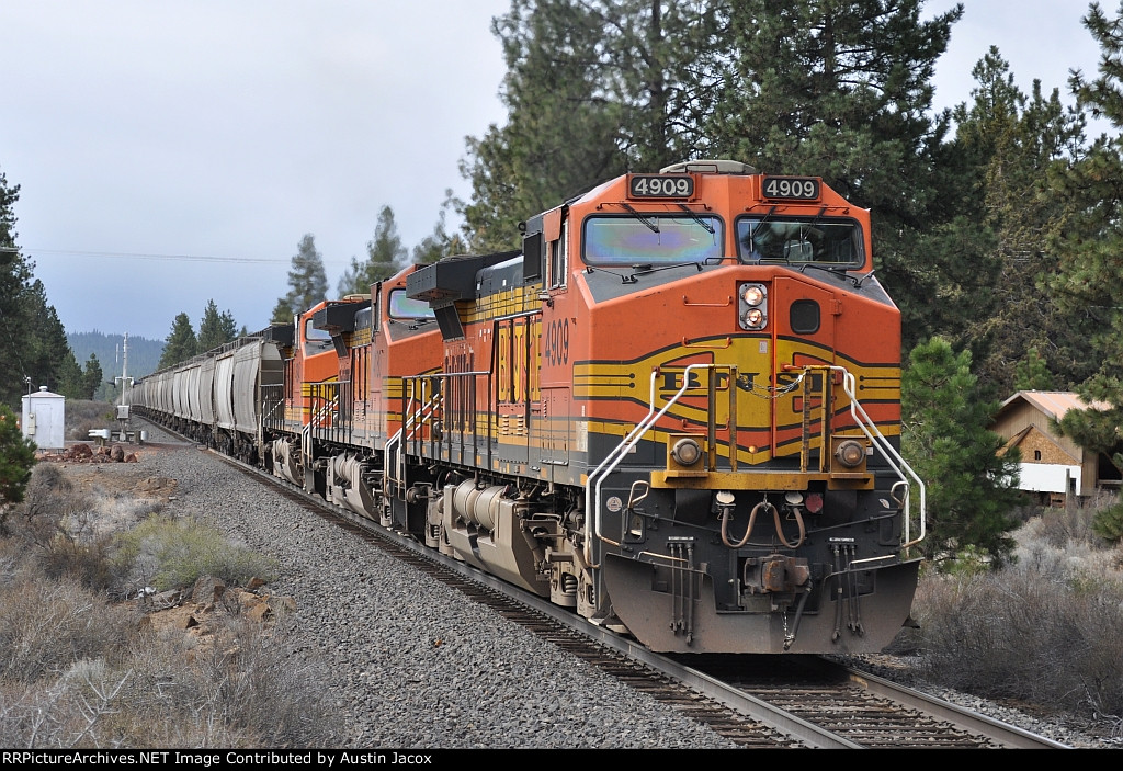 BNSF 4909