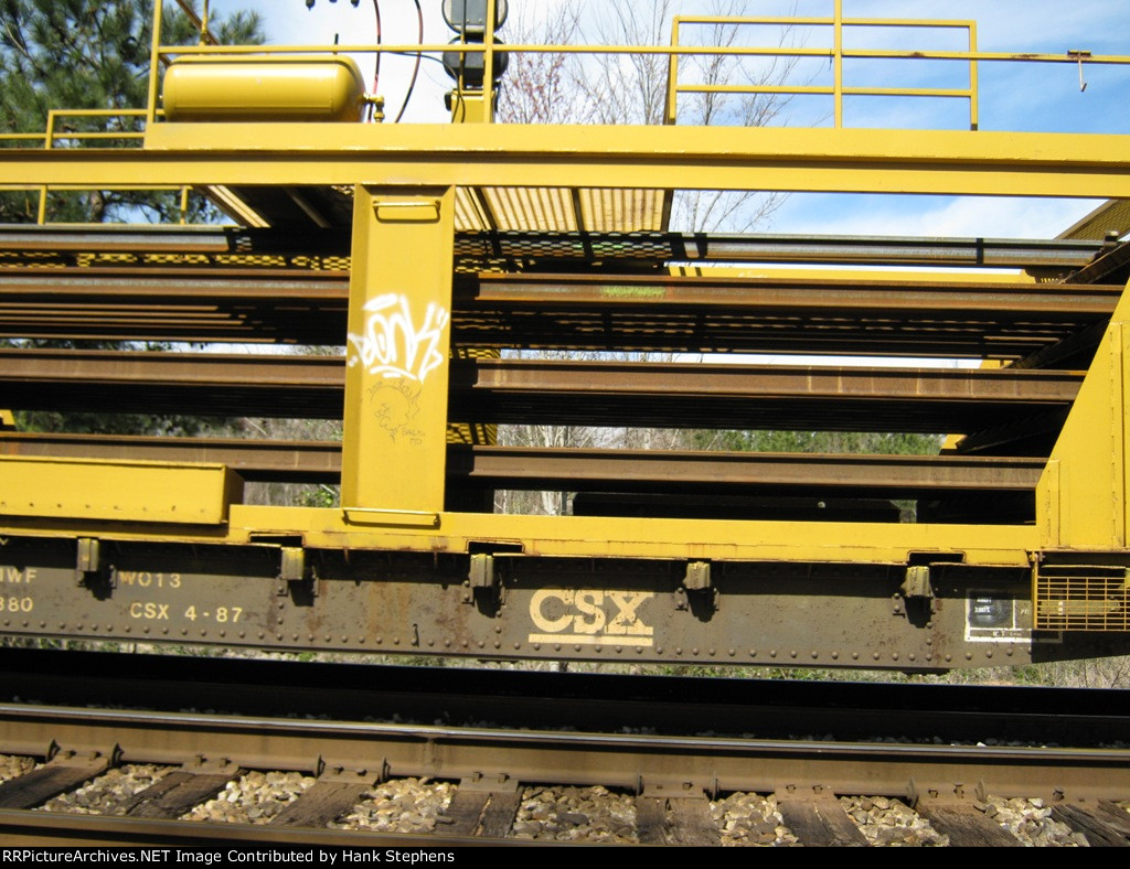 Detail shots of CSX R-1 Rail train at Cusseta, AL