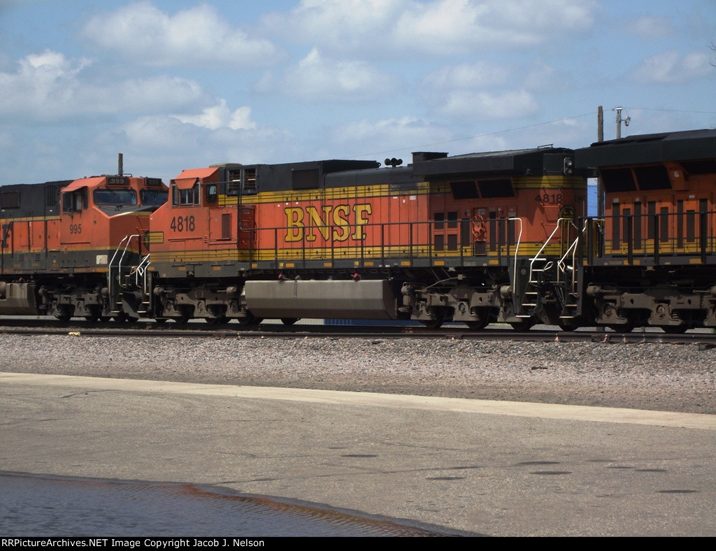 BNSF 4818