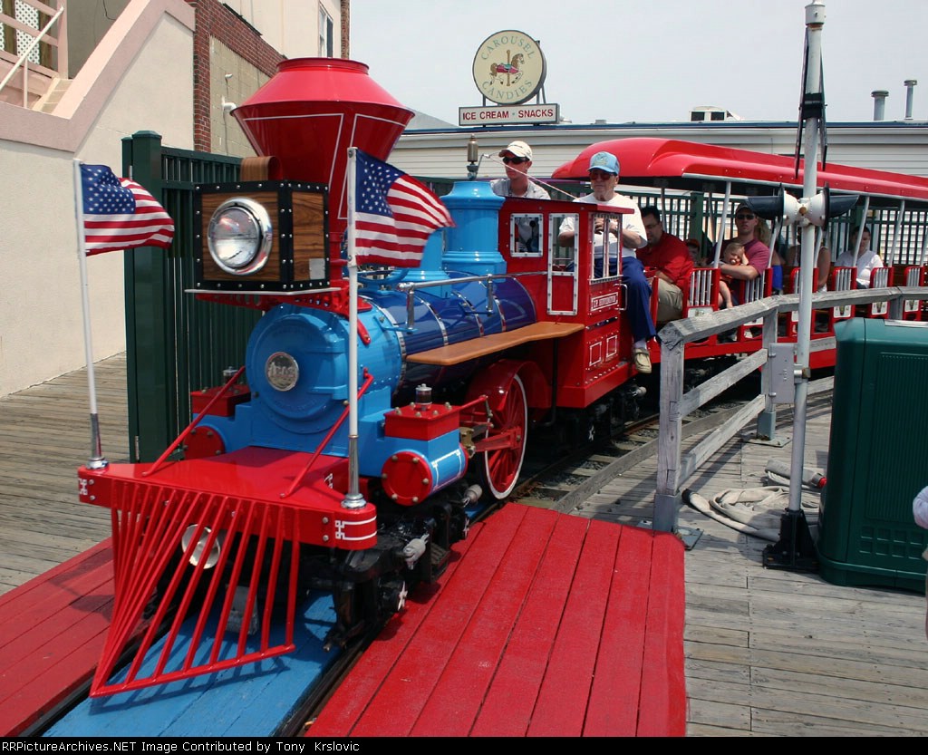 STEAM Locomotive Here come's the train again