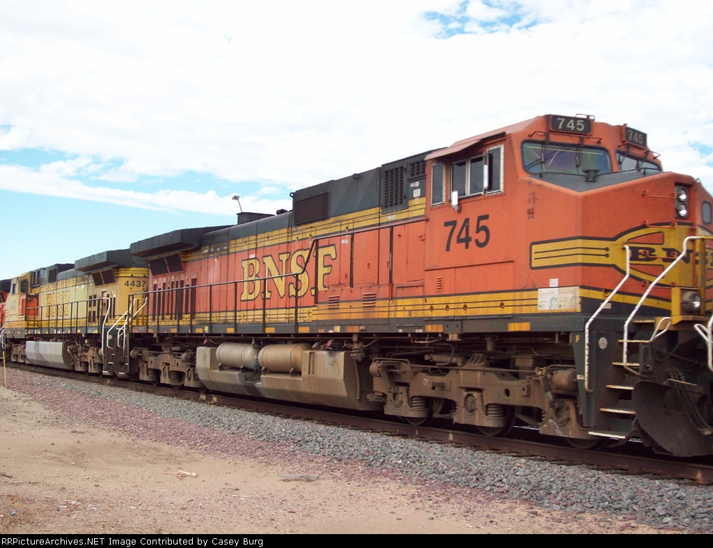 BNSF 745
