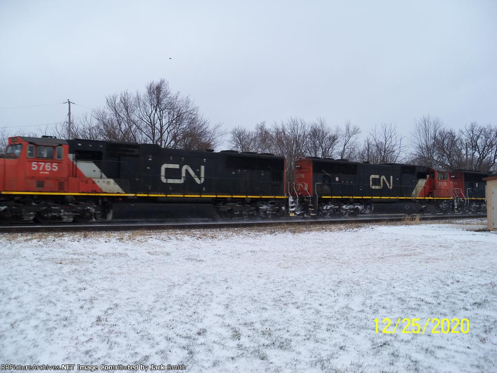 CN 5765 & 5776