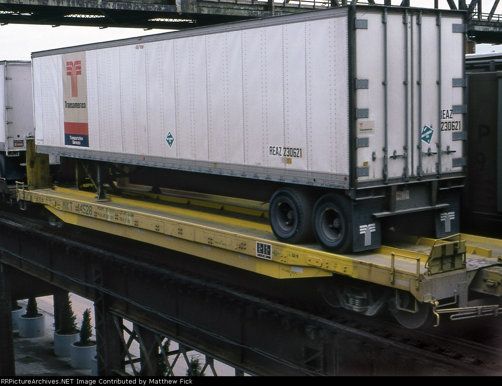 REAZ 230621 "Transamerica"